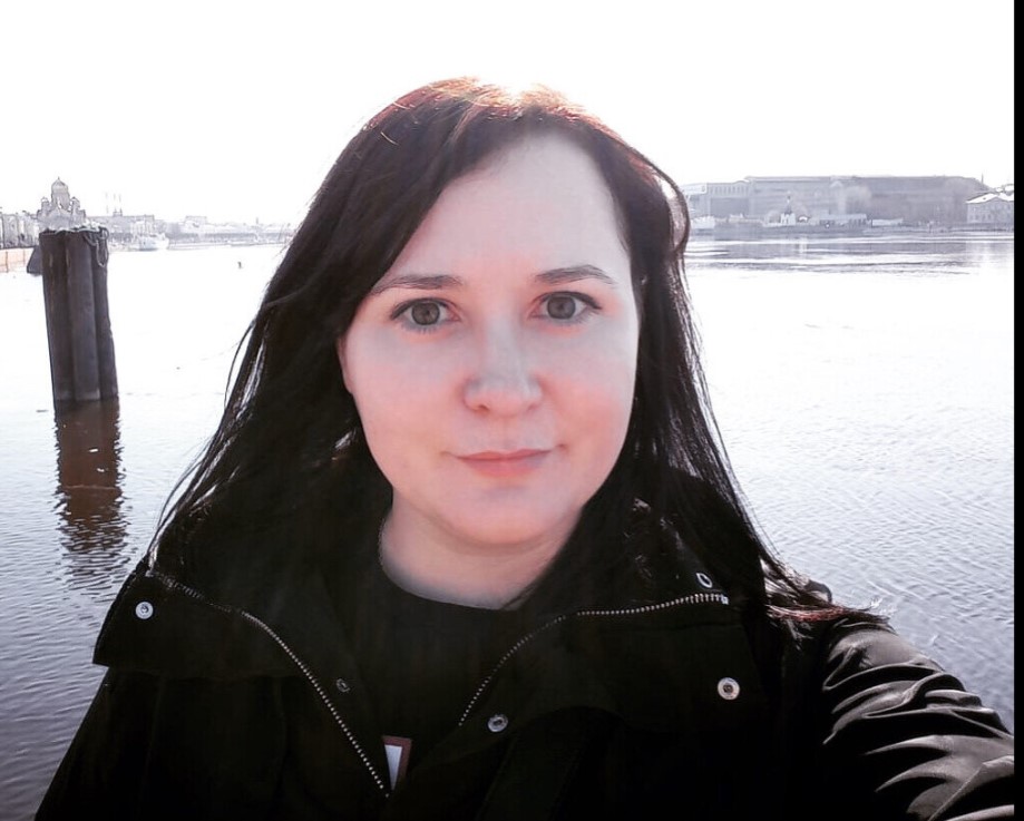 RADOJKA"ŽIVIM I RADIM NA SELU NA SVOM IMANJU ŽELIM UPOZNAVANJE ...